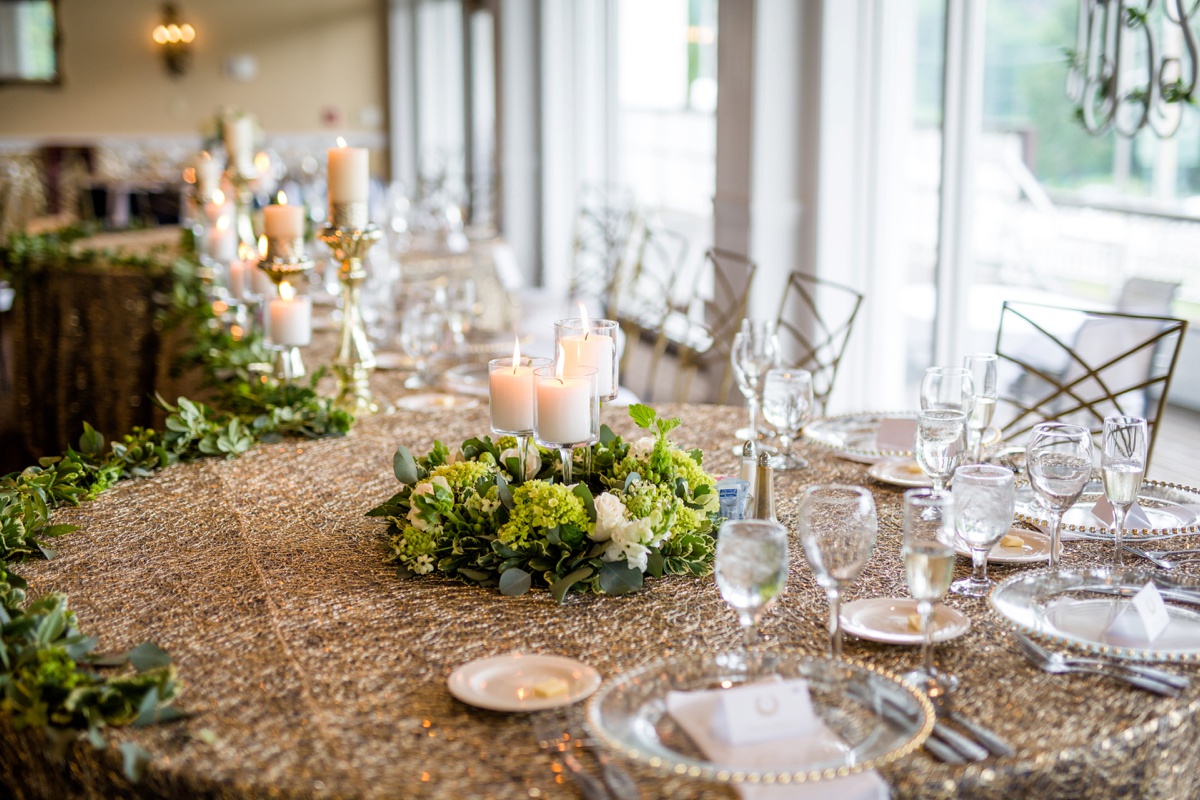 Gold & Navy Blue Butler Country Club Wedding | Burgh Brides