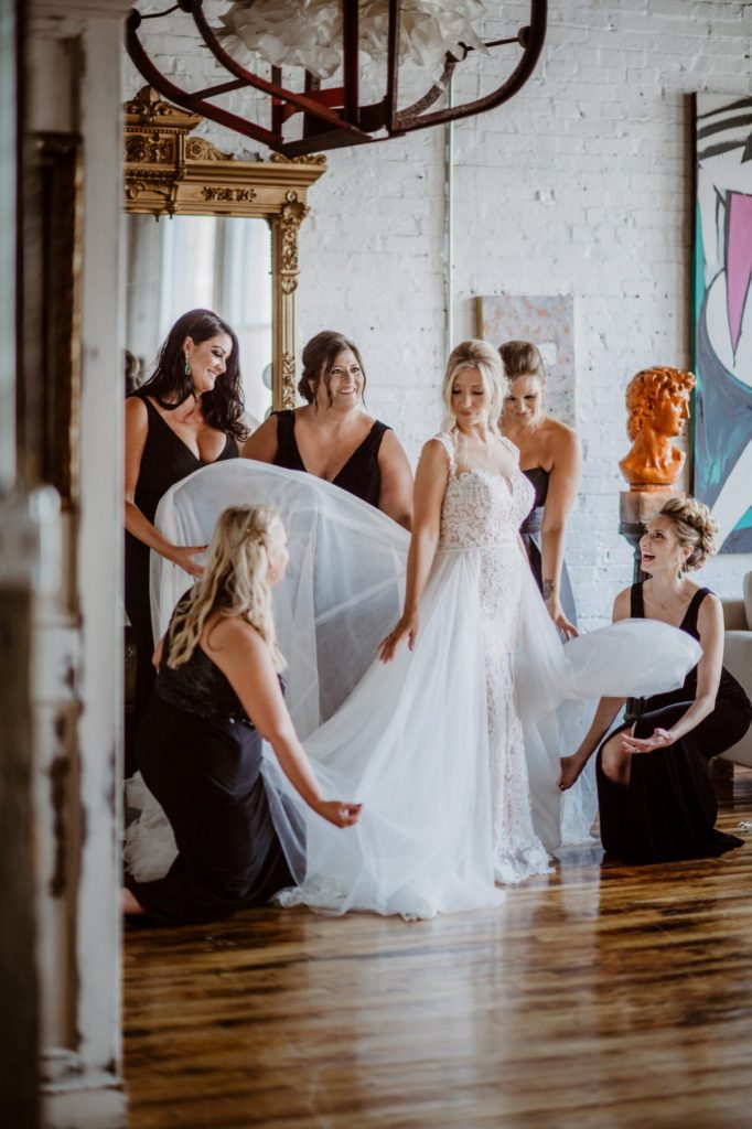 Unique Chic Wedding at HIP at the Flashlight Factory