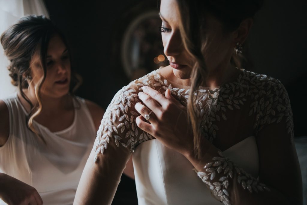 Classic Contemporary Wedding at the Duquesne Power Center