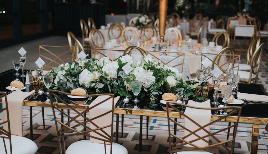 Classic Contemporary Wedding at the Duquesne Power Center