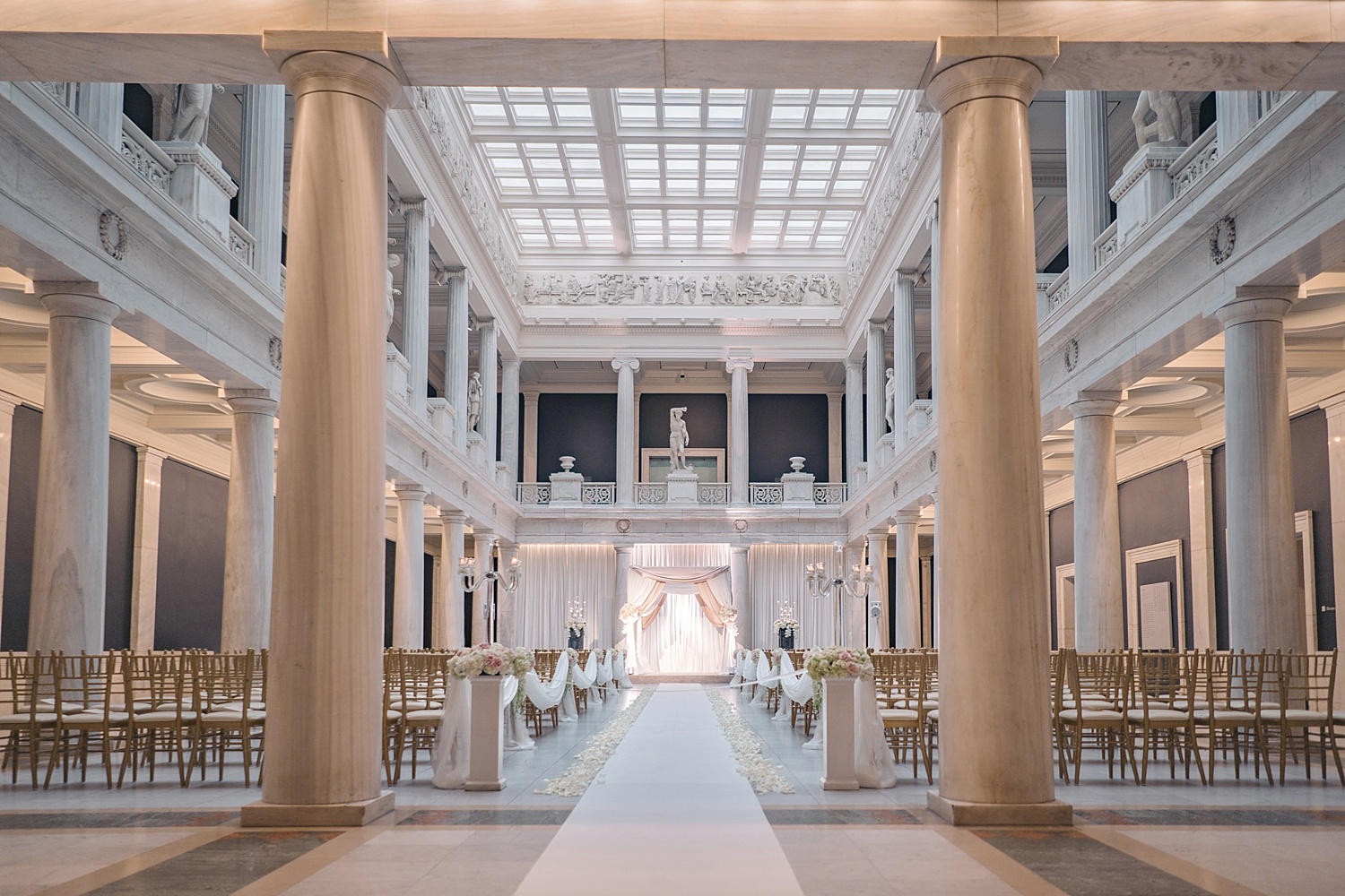 Exquisite Carnegie Museum Wedding | Burgh Brides
