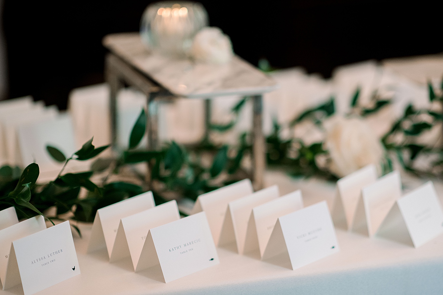 Classy City Wedding at Hotel Monaco | Burgh Brides