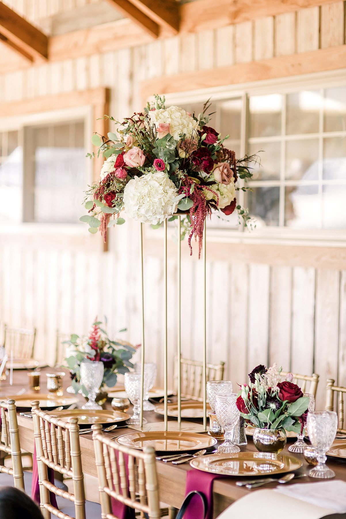 Pretty Glam Barn Wedding at Rustic Acres Farm | Burgh Brides