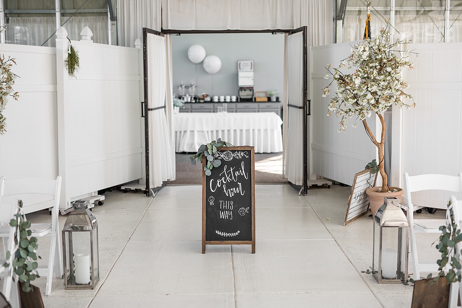 Modern Farmhouse Inspired Wedding at The Atrium | Burgh Brides