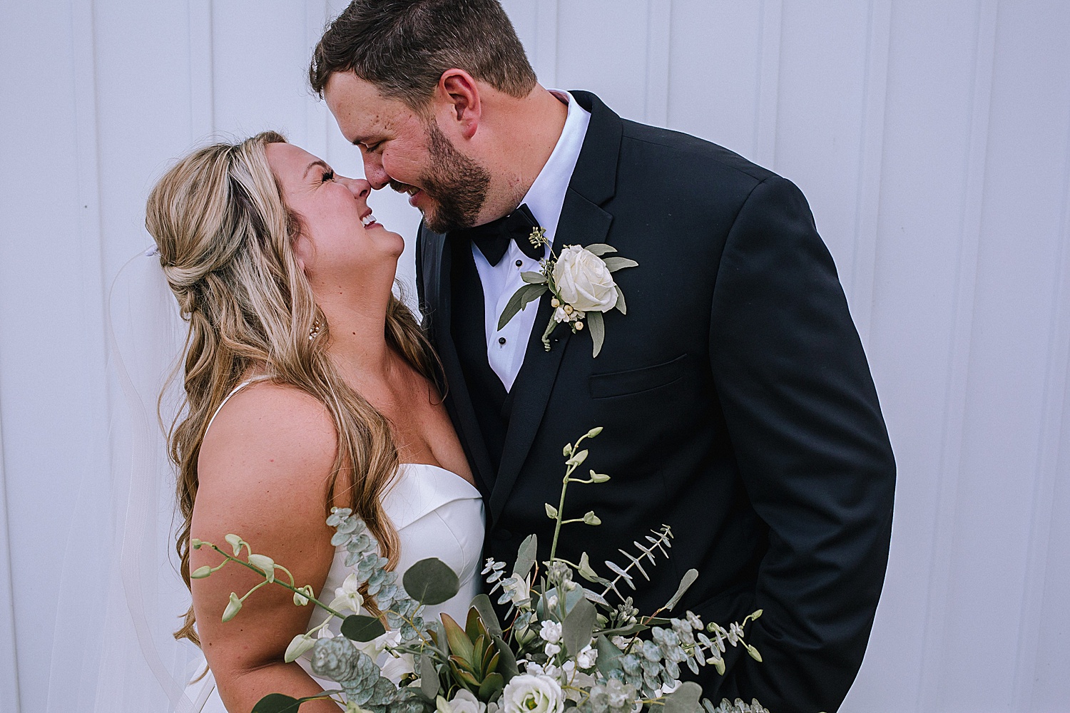 Modern Neutrals Wedding at The Grayson House | Burgh Brides