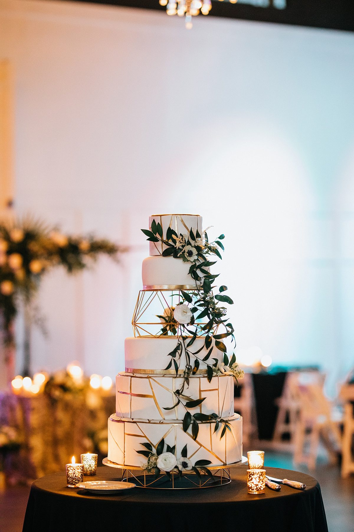 The Most Sinfully Sweet Pittsburgh Wedding Cakes | Burgh Brides