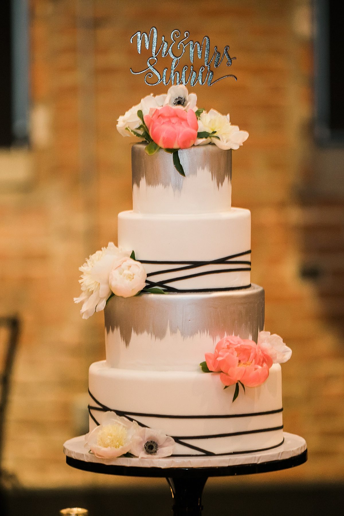The Most Sinfully Sweet Pittsburgh Wedding Cakes | Burgh Brides