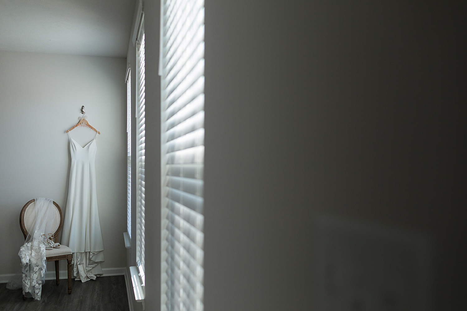 Rustic Dusty Rose & Navy Wedding at White Barn | Burgh Brides