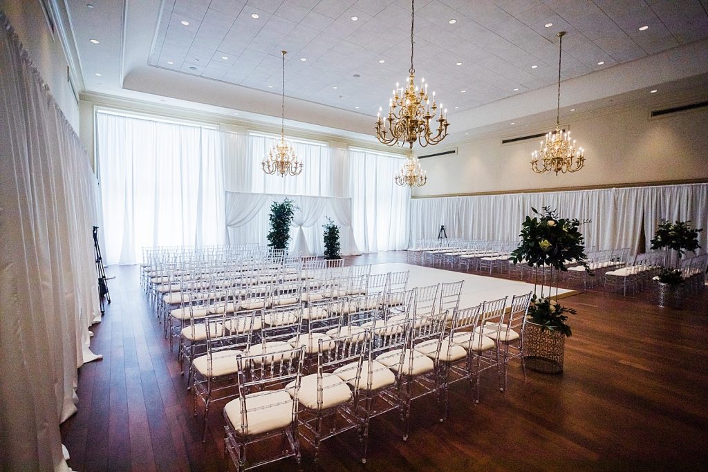 Clean & Classic Valley Brook Country Club Wedding | Burgh Brides