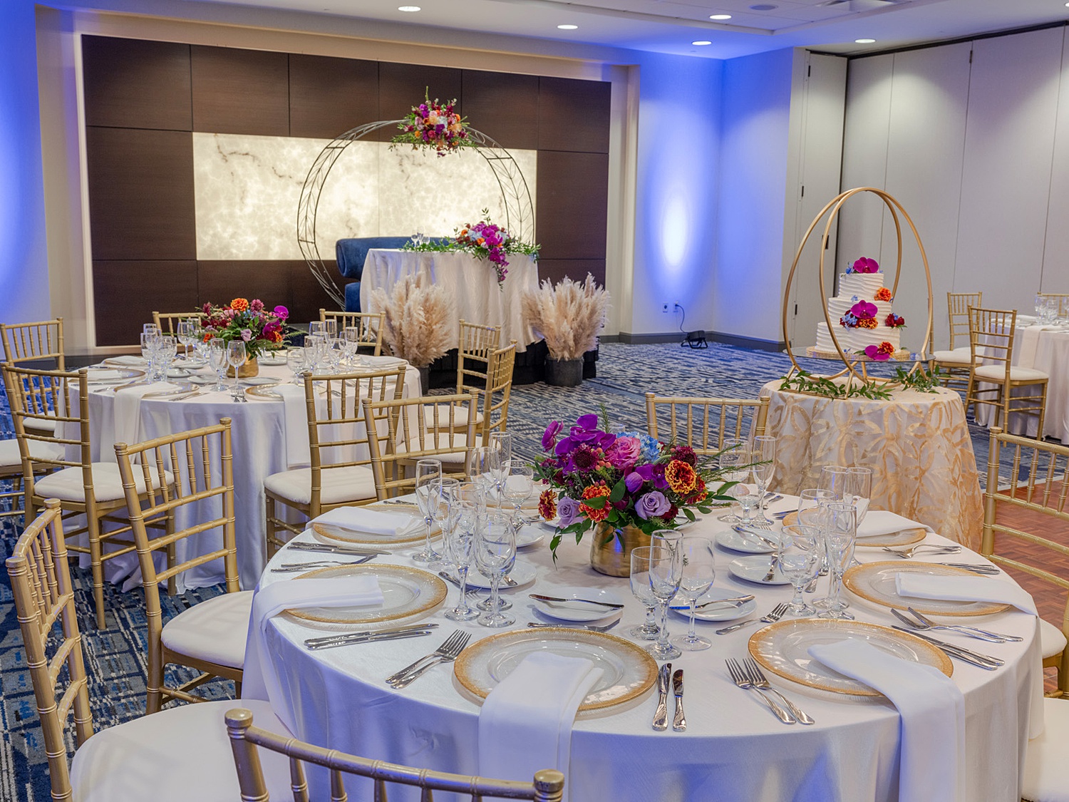 DoubleTree Hilton Downtown Pittsburgh | PGH Wedding Venue