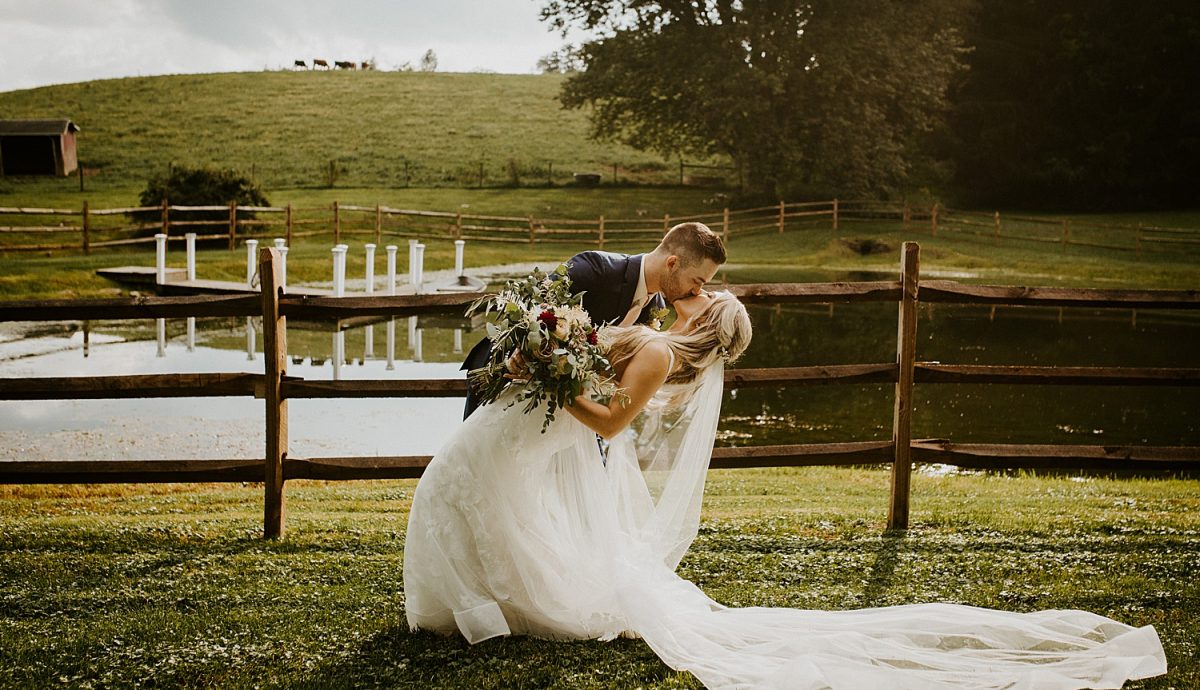 Romantic & Rustic Shady Elms Farm Wedding | Burgh Brides