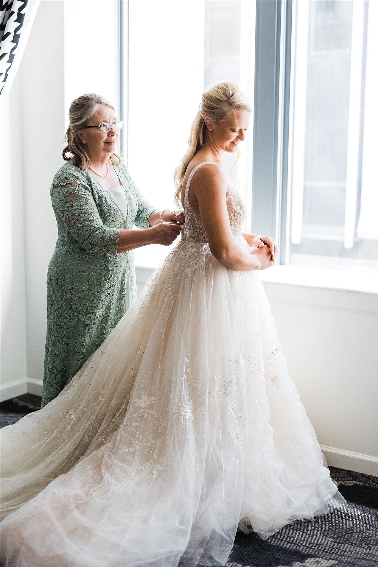 Dreamy Blue Wedding at The Stables at Hartwood | Burgh Brides