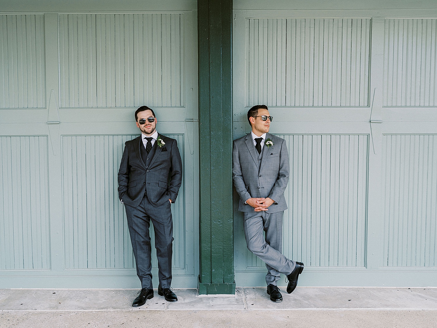 Dark & Neutral Wedding at Kingfly Spirits | Burgh Brides