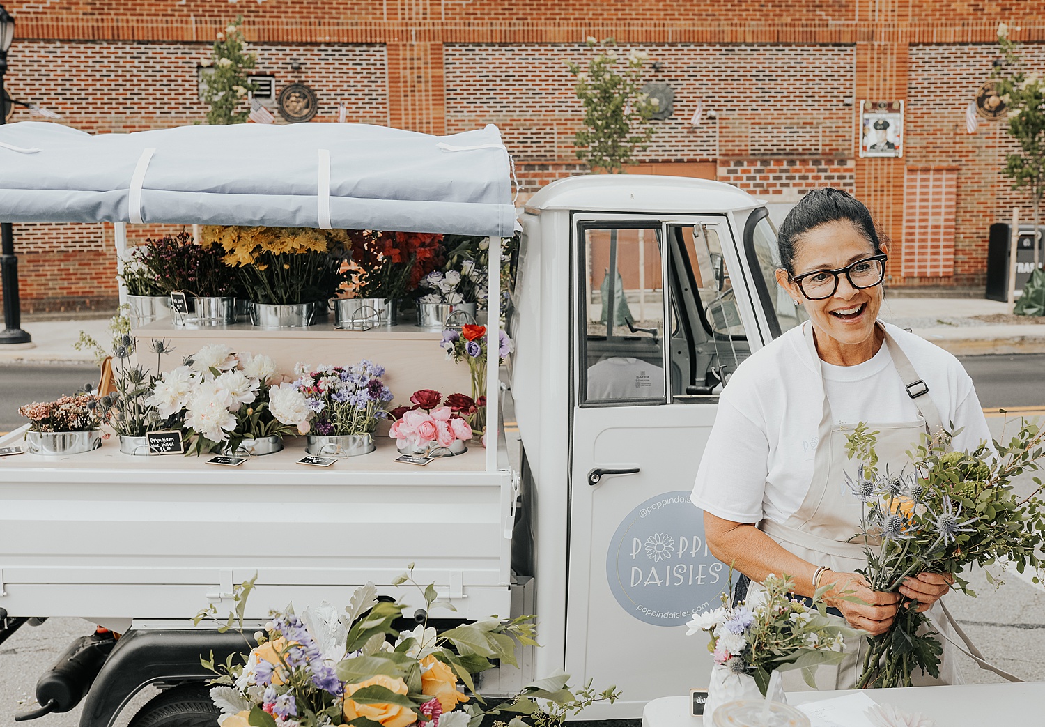 Poppin Daises | Pittsburgh Flower Truck Rental | Burgh Brides