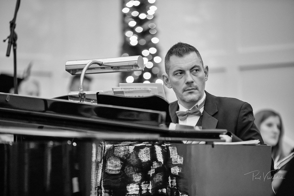 Arev Music Entertainment | Pittsburgh Wedding Musicians