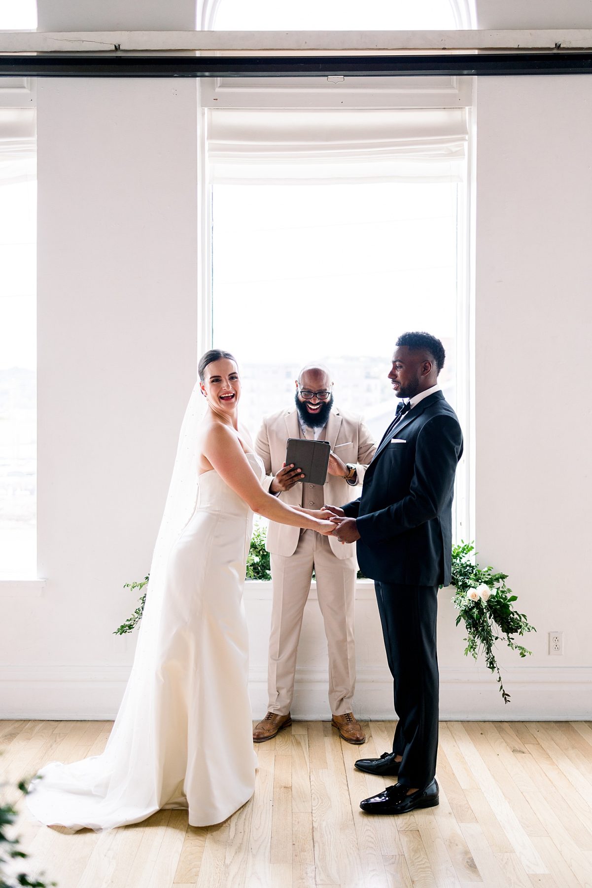 Intimate Minimalist Bar Marco Wedding | Burgh Brides