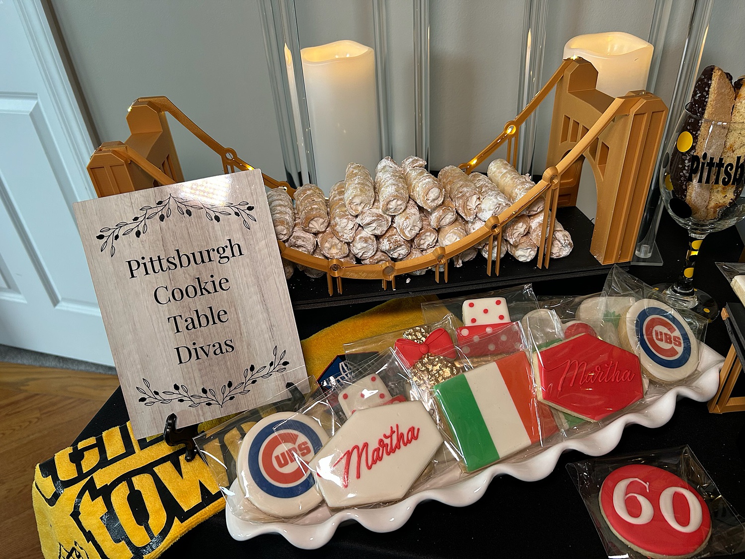 Pittsburgh Cookie Table Divas | Pittsburgh Wedding Cookie Table